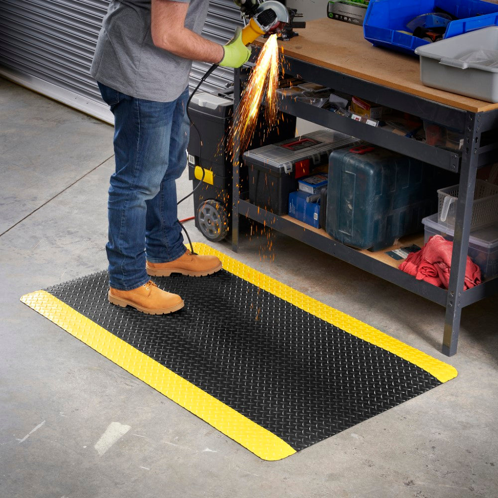 Heavy Duty Diamond-Plate Sponge Mats # Yellow Border – Consolidated ...